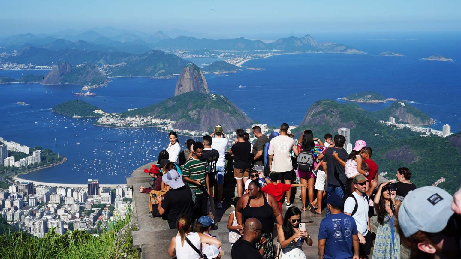 A História do Cristo Redentor: Um Ícone do Rio de Janeiro – Passeio Rio